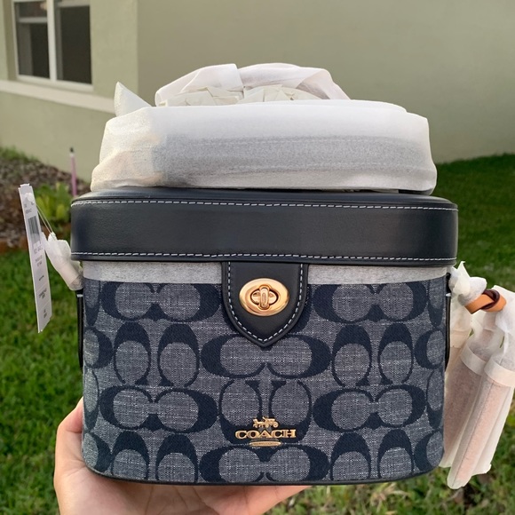 Coach | Bags | Coach Kay Crossbody In Signature Chambray | Poshmark